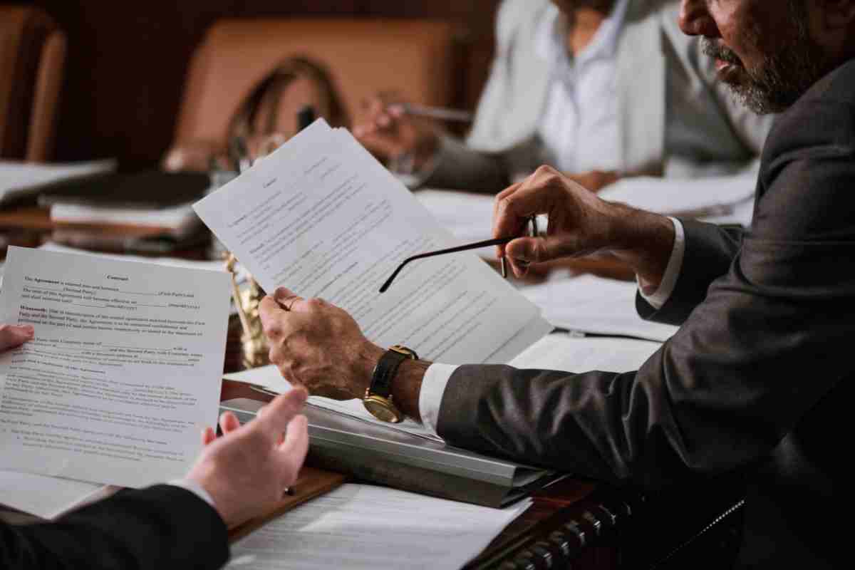 Hidden traps behind abusive clauses in contracts | MAFM ADVOGADOS